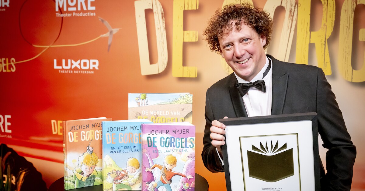 Unicum: Jochem Myjer ontvangt vier prijzen voor Gorgels-boeken | Show ...