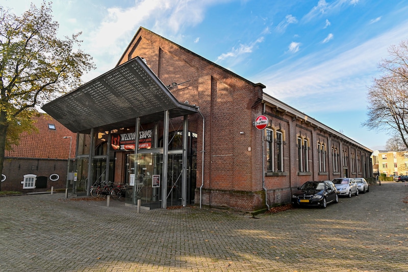Directeur Gebouw-T en De Maagd geschorst vanwege signalen van een ...