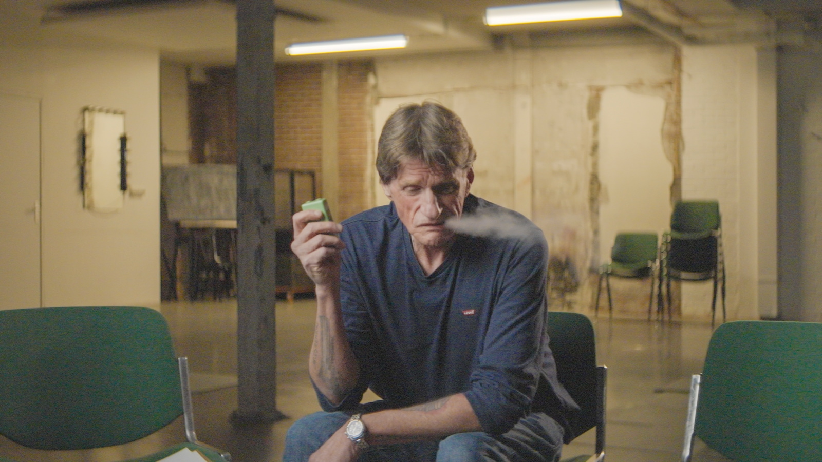 Waar is ex-junk en ex-held Keith Bakker mee bezig? ‘Ik ben dakloos en probeer van drank en drugs ...