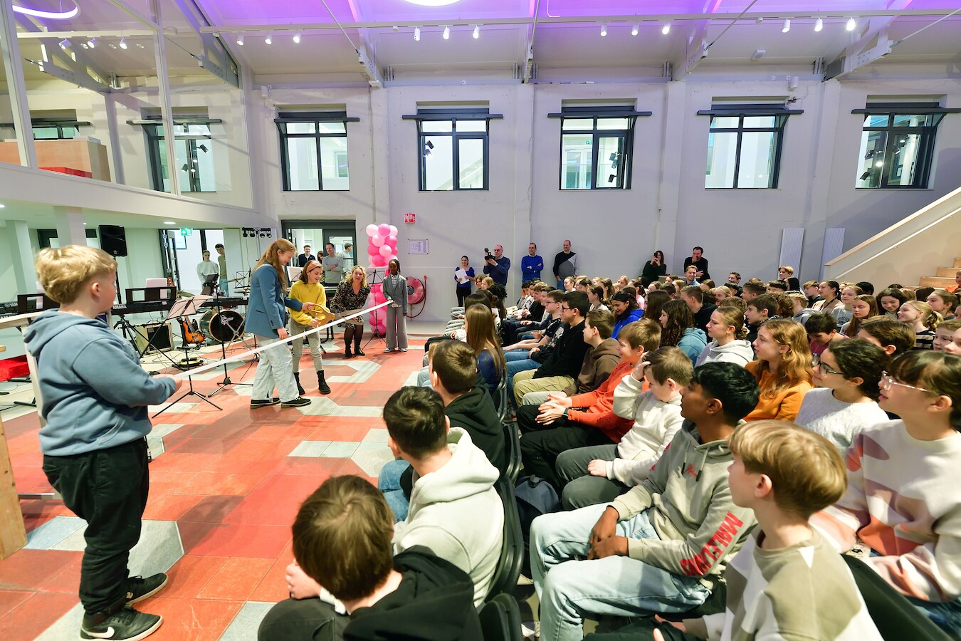 De eerste dag op het vernieuwbouwde Norbertus: ‘Nieuwe sfeer met oude ...