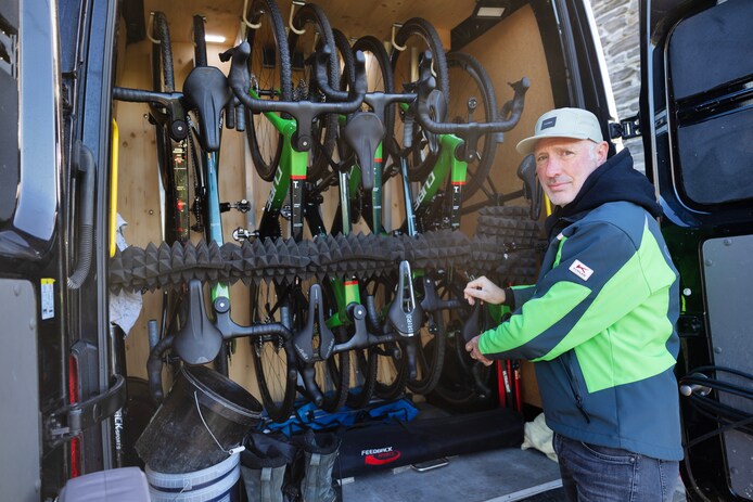 Na zijn gedwongen vertrek bij Jumbo-Visma, zet Nico Verhoeven de lijnen ...
