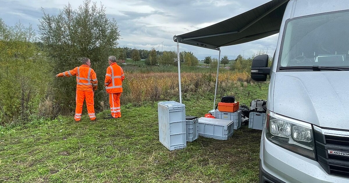 Telefoon Sanne waarschijnlijk gevonden in water bij knooppunt bij Den ...