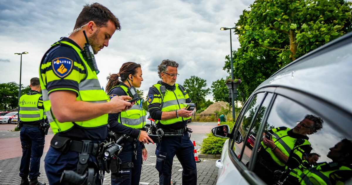 Politie stuurt bijna duizend verkeershufters een brief: “Krachtig signaal” | Binnenland ...
