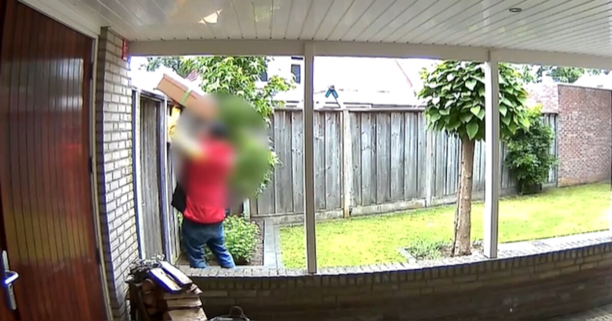 DHL-bezorger gooit het pakketje van Jolanda zo over de schutting: ‘ter ...