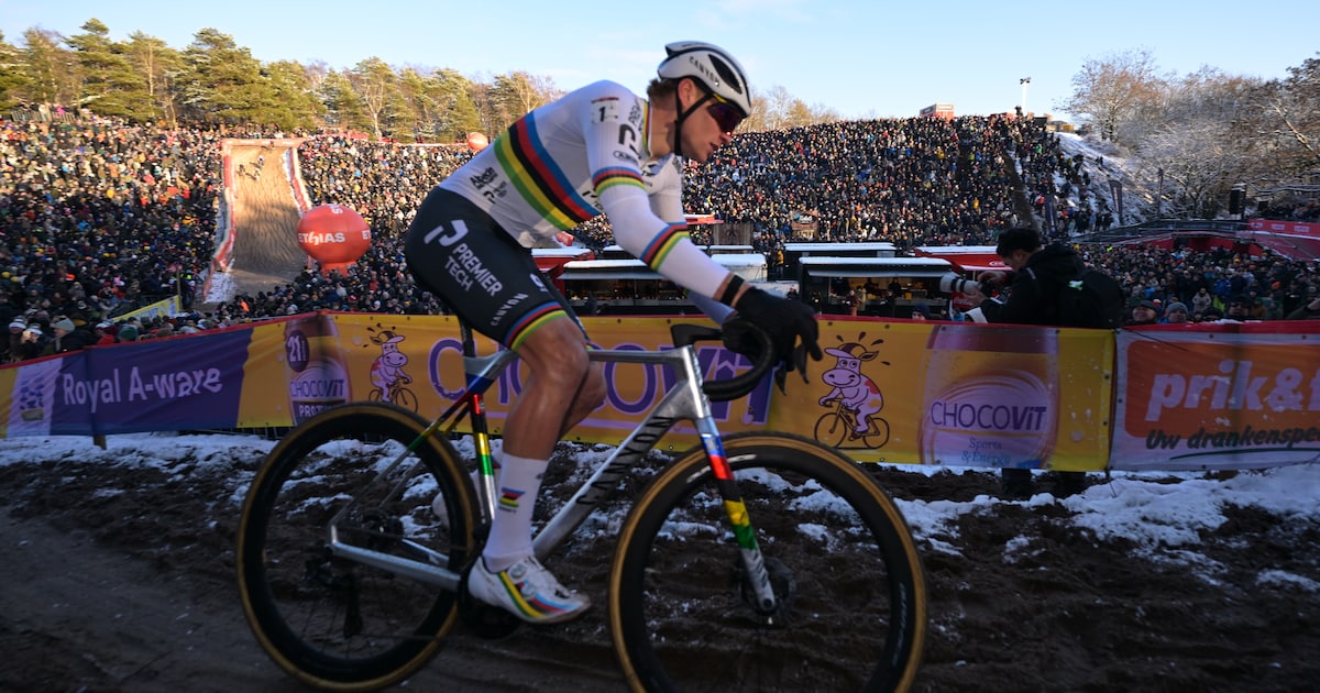 Mathieu van der Poel gaat als een komeet in Zonhoven en wint ook ...