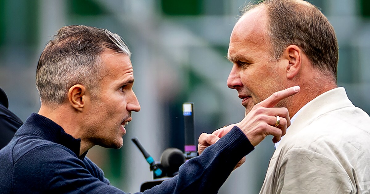 Onder hoge druk ontploft Robin van Persie van woede: ‘Onrecht is wel ...