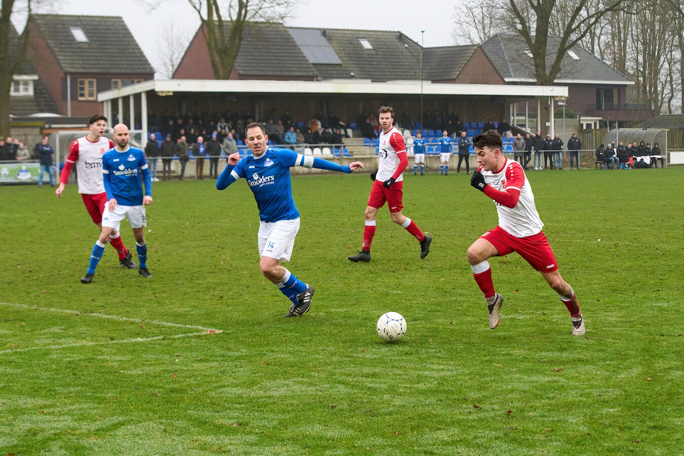 Sem Huybers bezorgt Rood-Wit V. op valreep periodetitel én koppositie ...