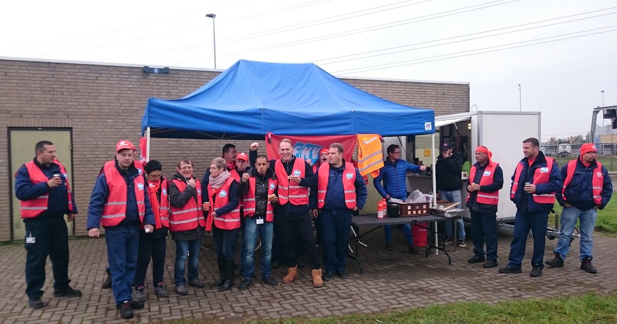Al veertien dagen actie bij DSV in Moerdijk | Moerdijk | bndestem.nl