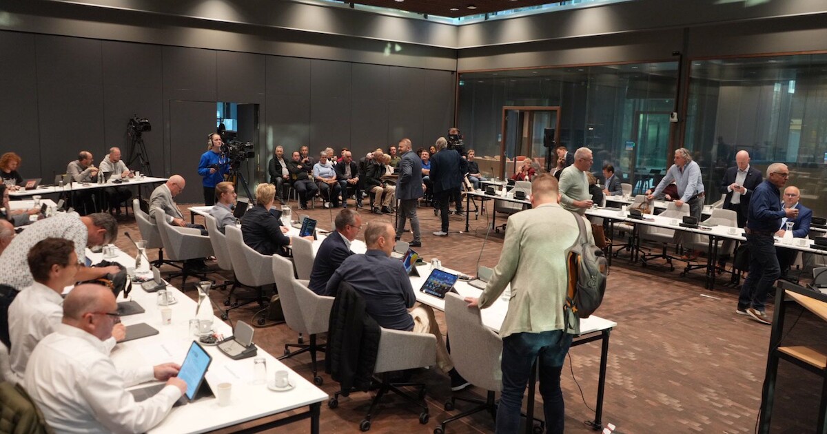 TERUGLEZEN | Felle kritiek van oppositie, wethouder kondigt excuses aan: maar Roosendaals ...