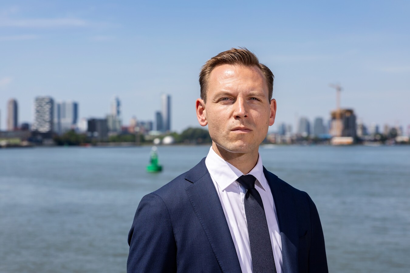 Heel Rotterdam wil een tram over de nieuwe stadsbrug, maar misschien wordt het tóch een bus ...