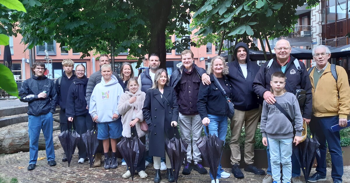 Familie Hermens komt samen op reünie en leerlingen beoordelen Duits ...