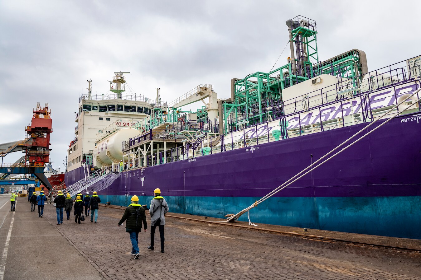 Yara Sluiskil gaat duizenden tonnen CO2 per week op 2,6 kilometer ...