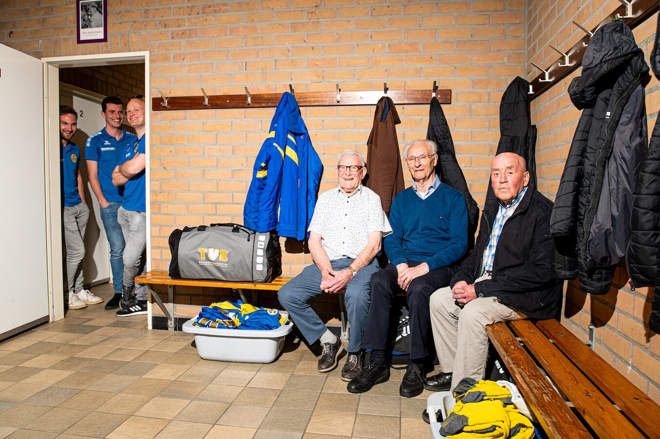 Harry, Jan en Jan: het drietal groeide op bij VV Nijnsel: die club blaast 75 kaarsjes uit | Foto ...