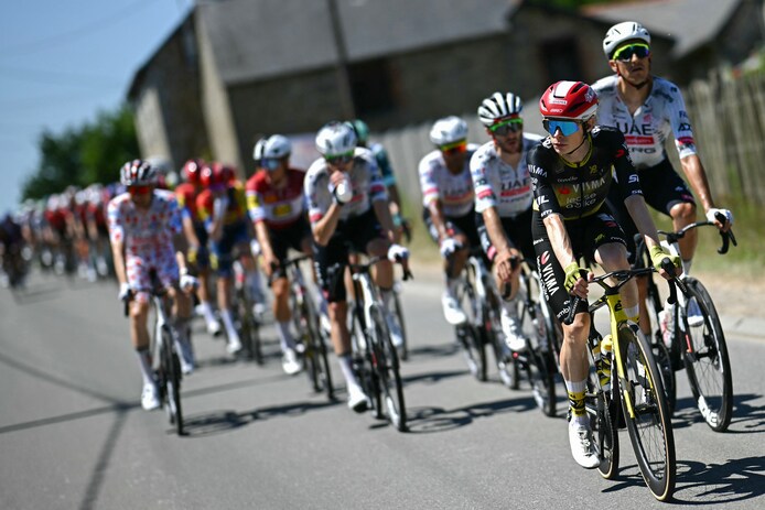 LIVE Tour de France | Ploegen van snelle mannen controleren richting ...