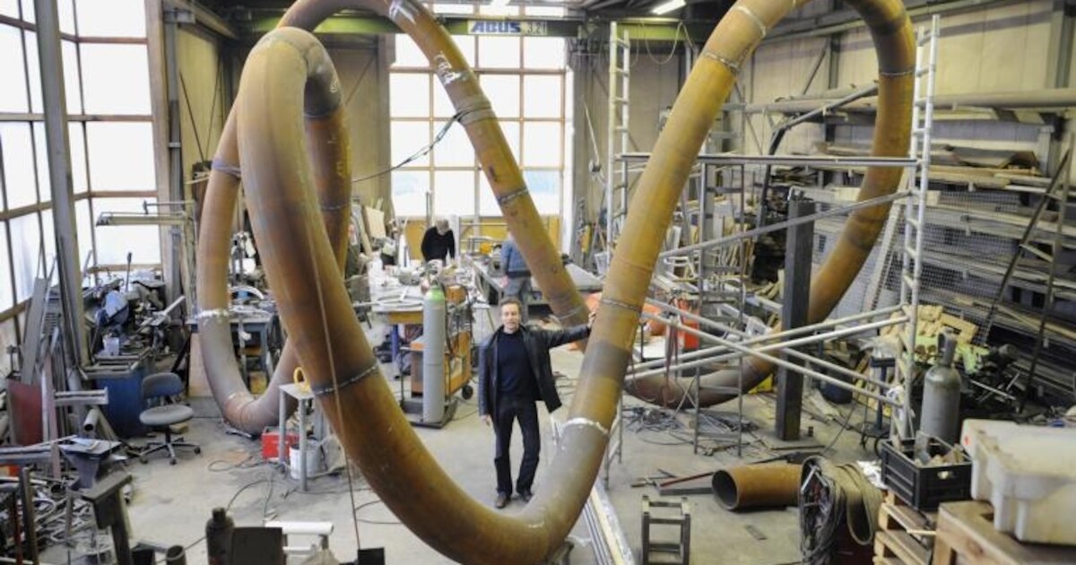 Enorm kunstwerk voor Hoevense rotonde | Roosendaal | bndestem.nl