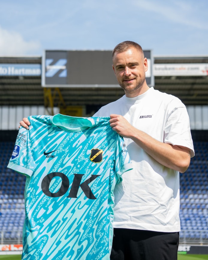 NAC en Roy Kortsmit verlengen samenwerking: langst dienende speler van de selectie blijft in ...