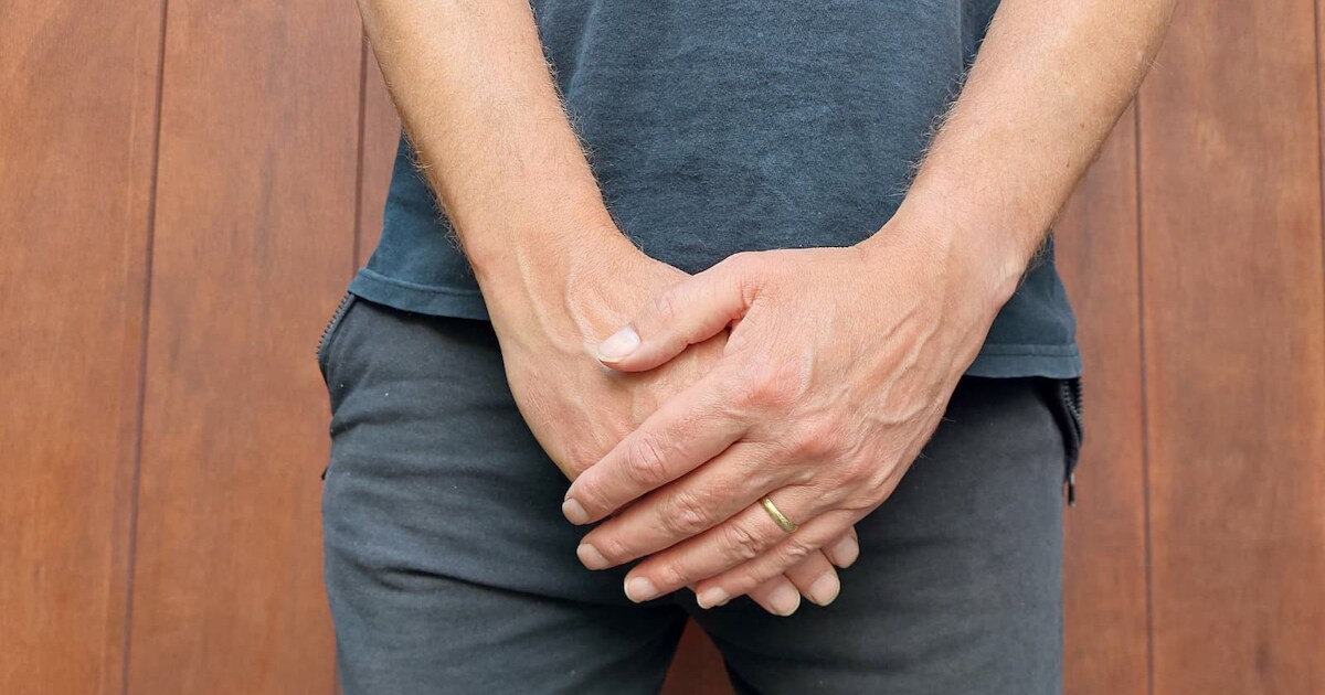 Verdachte met opgezwollen testikels tot ‘formaat kokosnoot’ mag ...