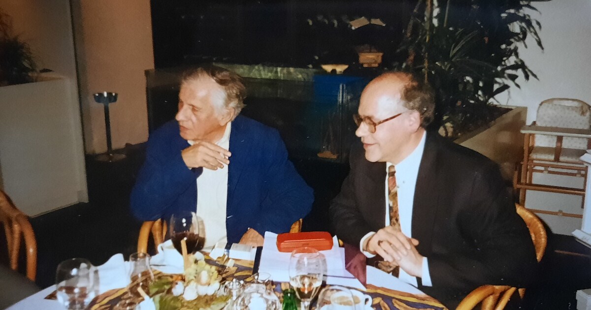 Gerard Reve kwam na 14 jaar aandringen eindelijk naar Oosterhout en ...