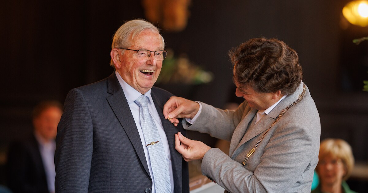 Bariton Jan zingt al halve eeuw met de mannen: ‘Leuk en belangrijk: het ...