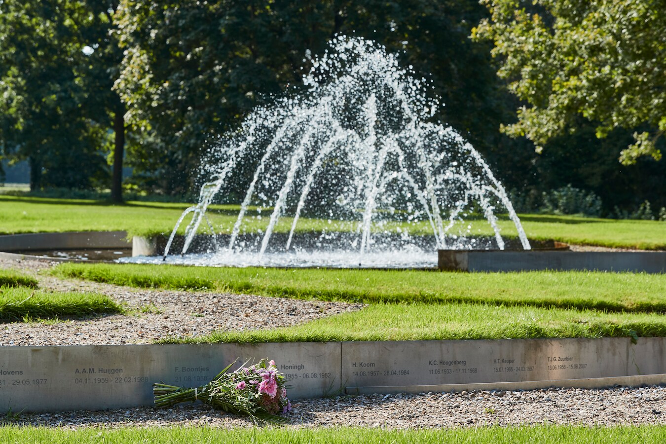Doodgeschoten agent Ferry Bakx (45) uit Rijsbergen krijgt geen naam op ...