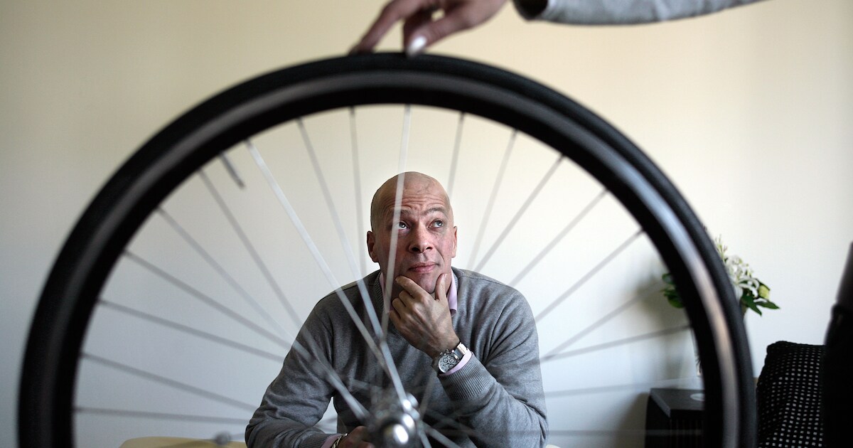 De man die Gent-Wevelgem won in 1987 is weer eens aan de dood ontsnapt: ‘Teuntje is geen ...