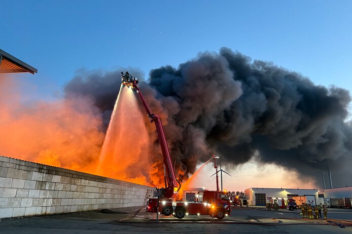 Waarom krijgt de een wel en de ander geen NL-Alert bij een brand als ...
