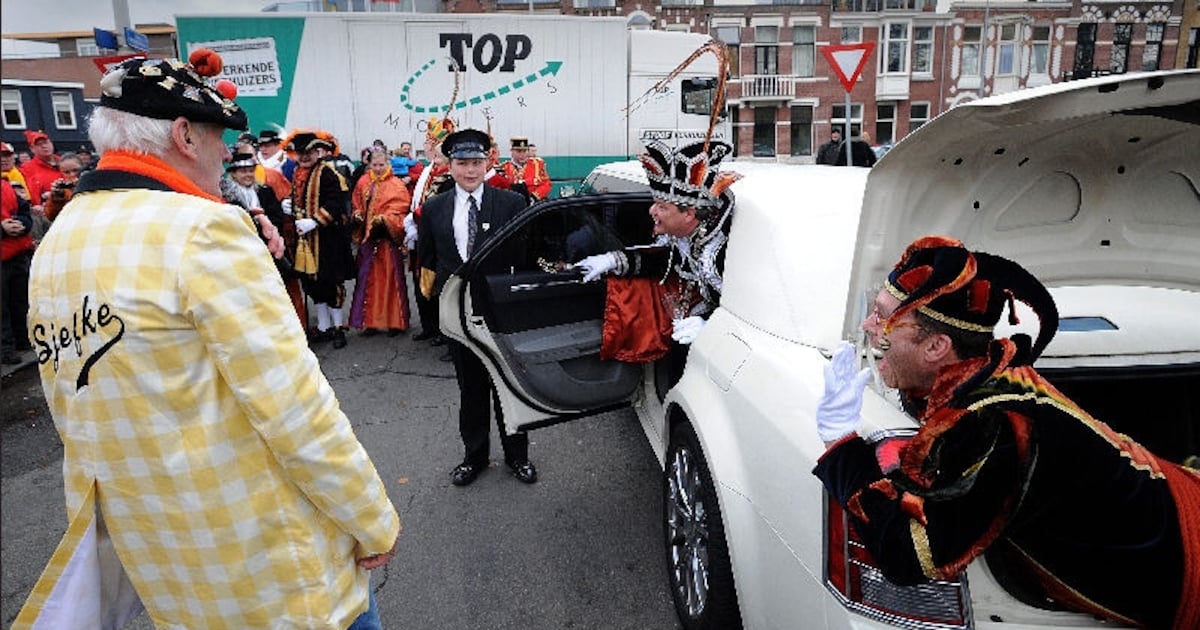 Meer grote wagens in optocht Kielegat | Breda | BN DeStem.nl