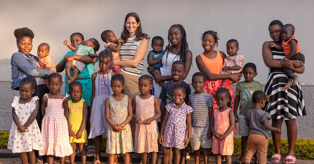 Nicole runt weeshuis in haar uppie in Afrika: ‘Een vriend zou hier na ...