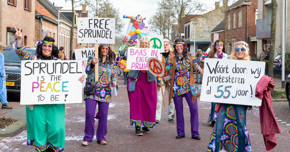 Extra feest in Sprundel: ‘Wóórt daor, al 55 jaor!’ | Regio | BN DeStem.nl