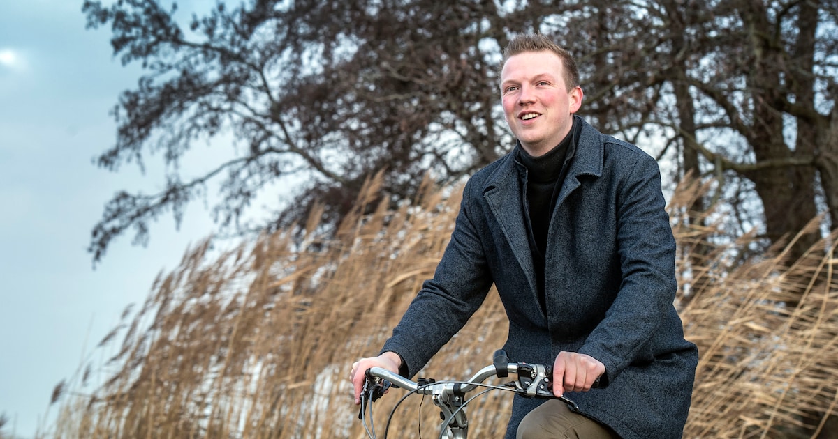 Tim Simons wordt wethouder én vader, mogelijk zelfs in één week: ‘Het ...