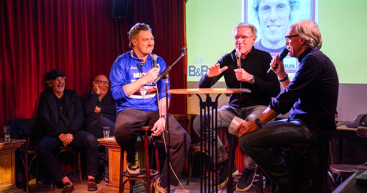 Het geheim achter het succes van voetbaltalkshow Bier en Ballen? ‘Goede ...