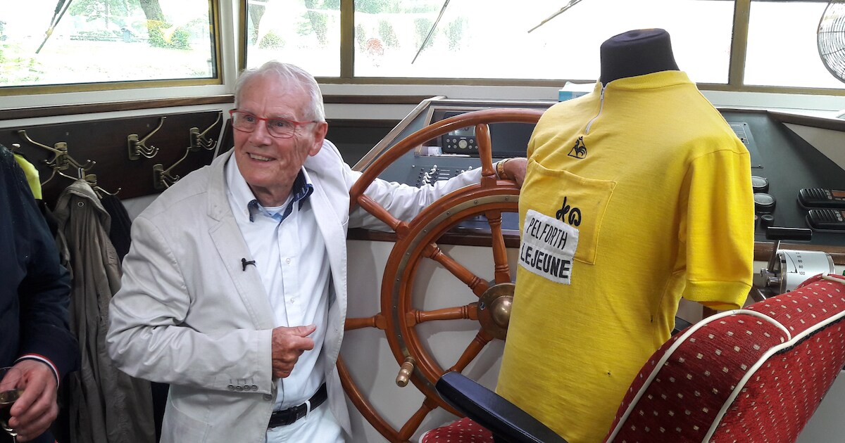 Tourwinnaar Jan Janssen uit Putte doopt eigen rondvaartboot in ...