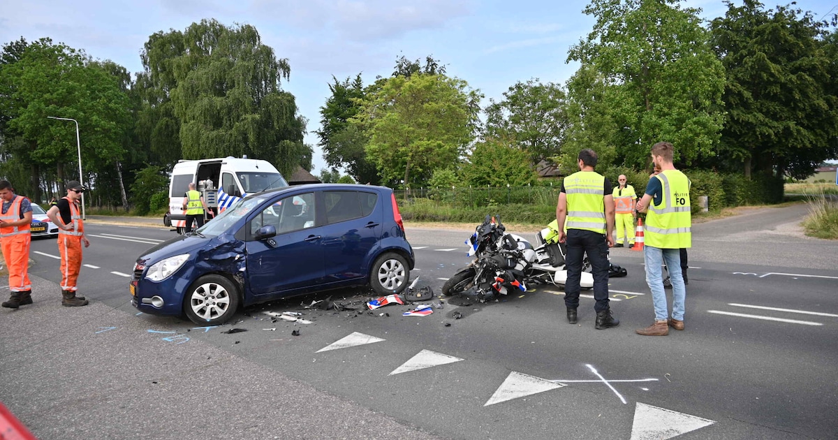 Motoragent raakt gewond bij botsing met auto bij Rijsbergen | Regio ...