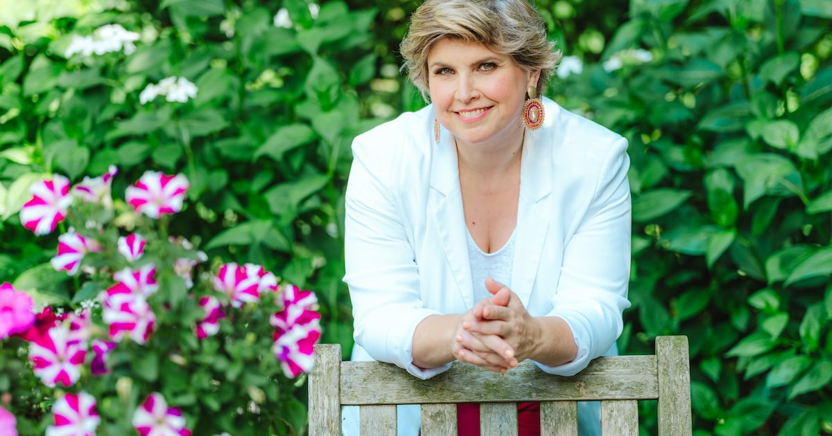 Angela de Jong stopt met haar tv-column: ‘Het begon een beetje te ...