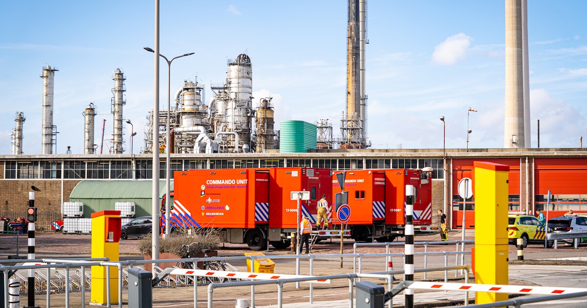 Stof vrijgekomen bij Shell-terrein op Vondelingenplaat in Rotterdam ...