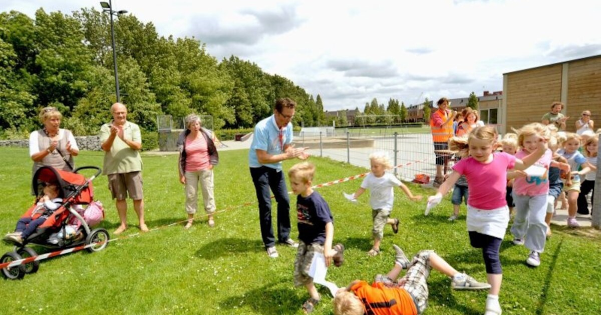Rondjes rond de school voor goed doel | Moerdijk | bndestem.nl