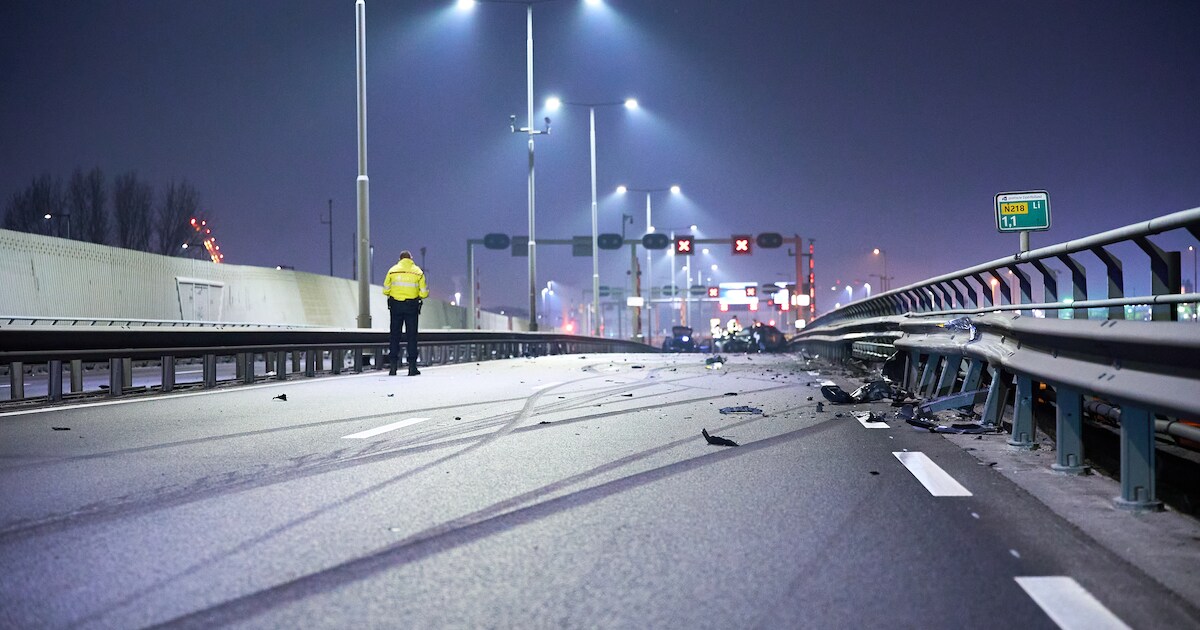 Ochtend na ongeluk op Hartelbrug nog steeds verkeershinder rondom ...