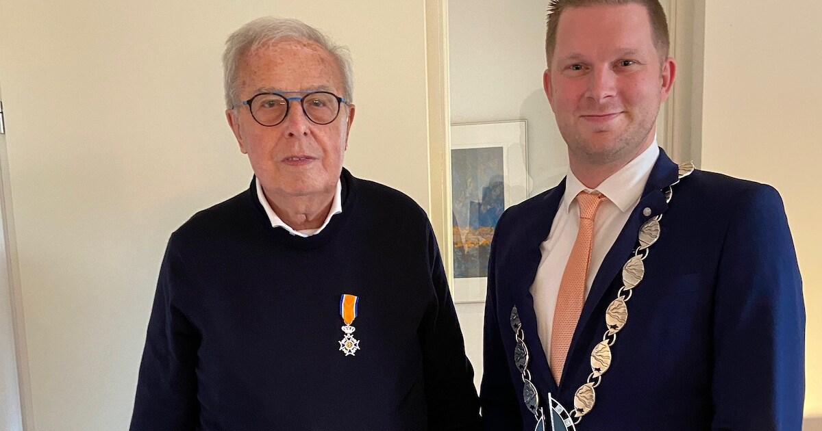 Jan Hoondert uit Terheijden krijgt koninklijke onderscheiding | Regio ...