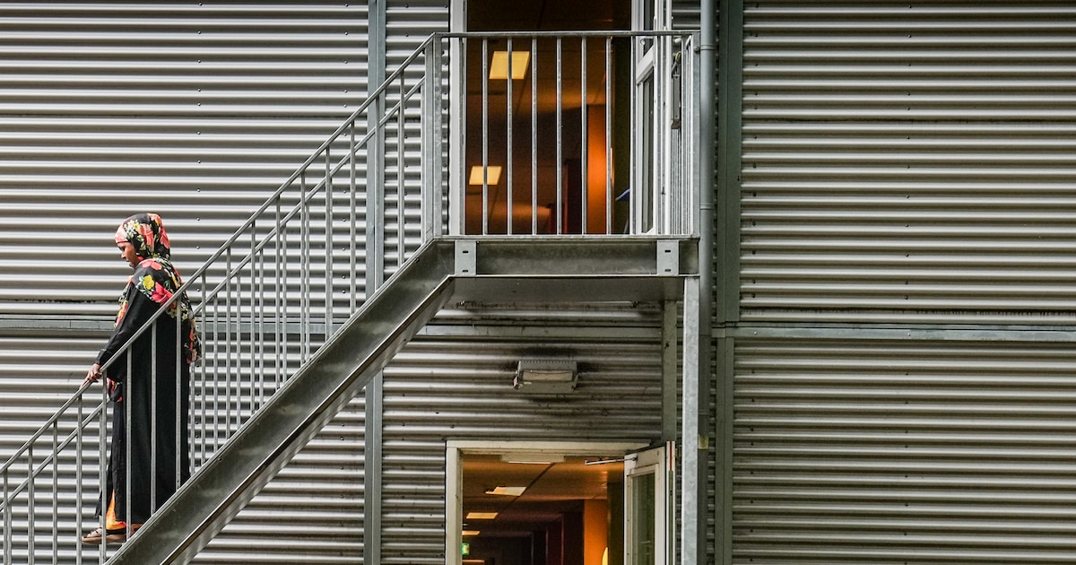 Veel kantoorpersoneel verhuist van Den Bosch naar azc Gilze: ‘Maar er ...