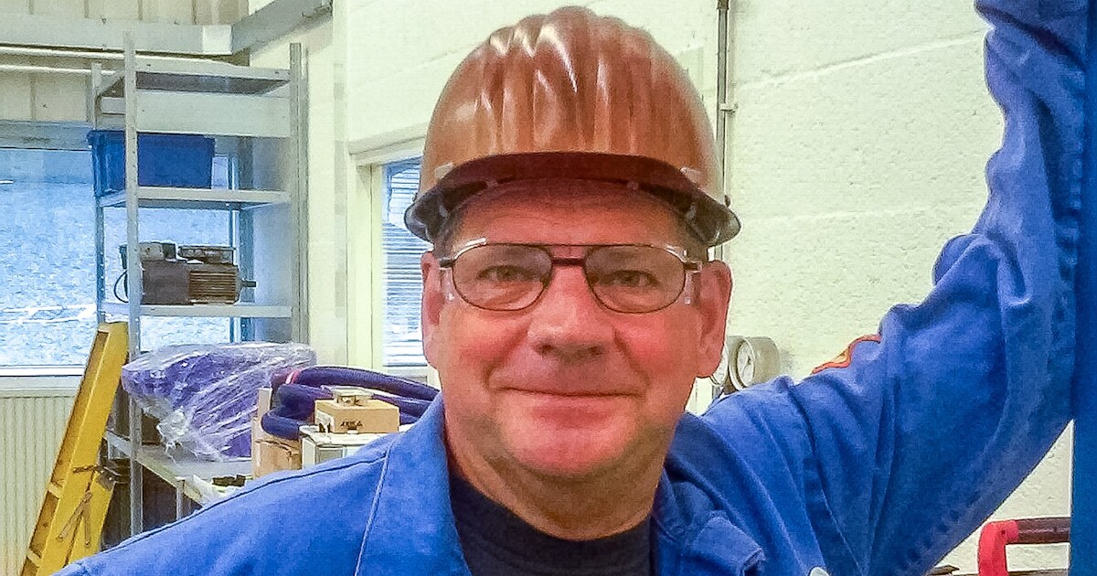 Onder de handen van Peter Dankers (1952-2019) herleefde het uurwerk in ...