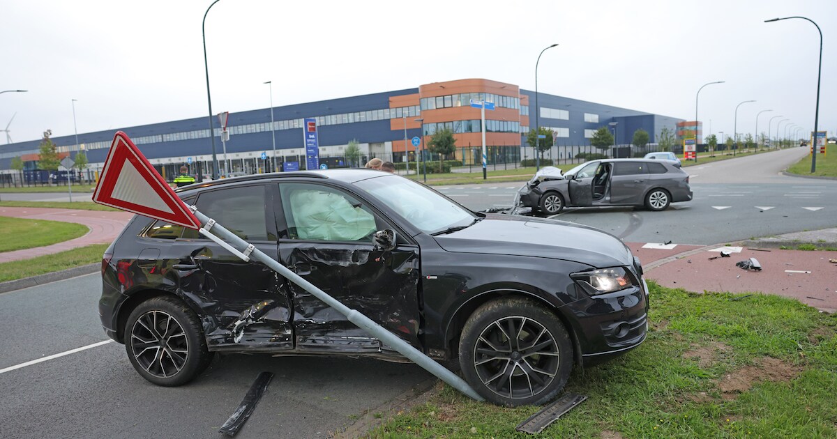 Het zoveelste ongeluk op berucht kruispunt Waalwijk: hoe krijg je het hier veiliger? | Waalwijk ...