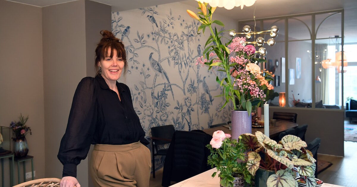 Chantal woont in een huis dat ooit een café was: ‘Zelfs de bar stond er ...