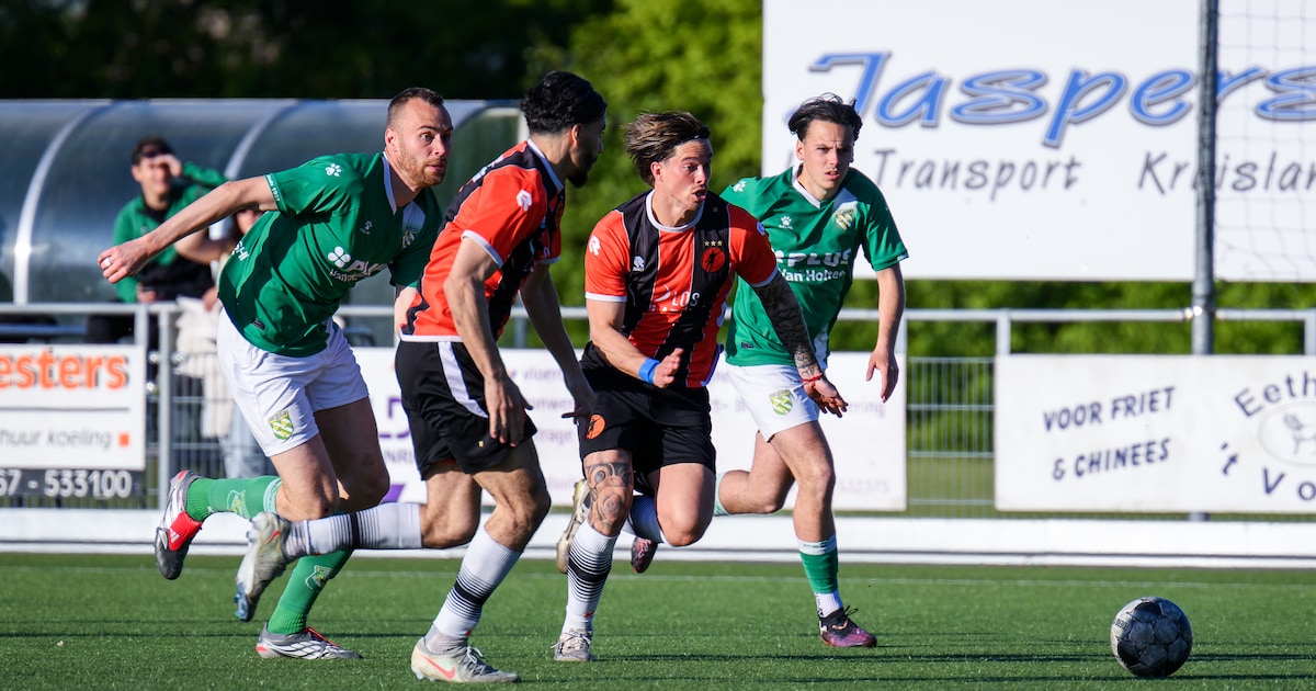 Kruisland ziet diep in de extra tijd overwinning verdampen: ‘Dit voelt ...