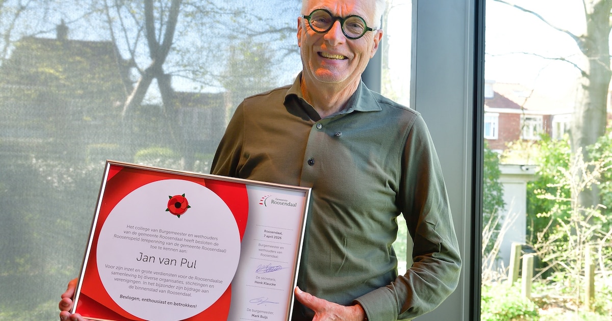 Jan van Pul ontvangt Roosenspeld in Roosendaal | Regio | BN DeStem.nl