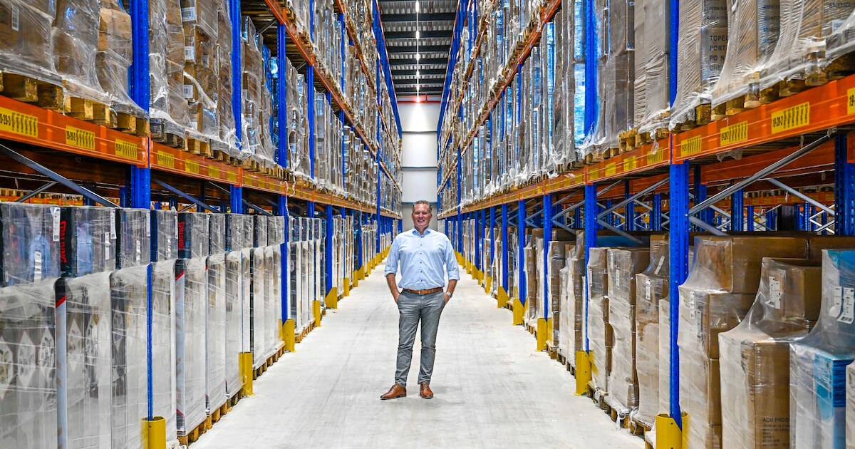 Een rondje door nieuwe 'warehouse’ van Raben en je hebt je workout ...