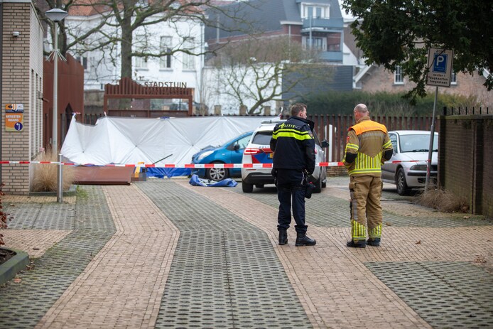 ‘Zeer gewaardeerde collega’ (21) die overleed bij ongeval kwam ’s nachts al onder zware poort ...