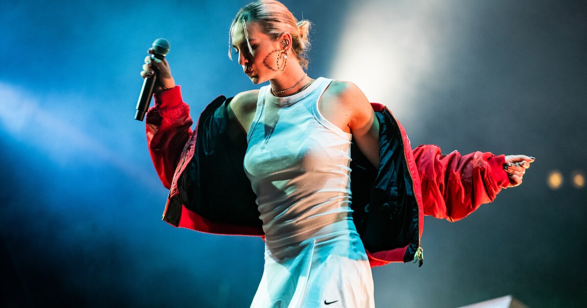 Maan dit najaar op tour langs Nederlandse en Belgische poppodia | Show ...