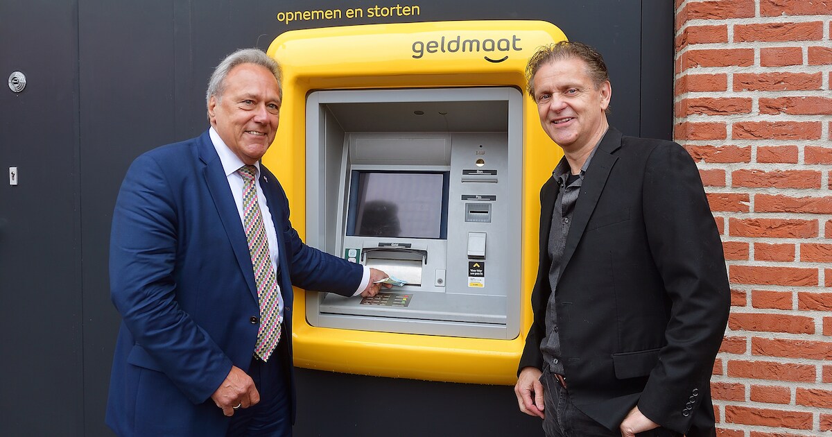 Vrolijk zelden zó vrolijk: Uniek, Geldmaat aan muur gemeentehuis Etten ...