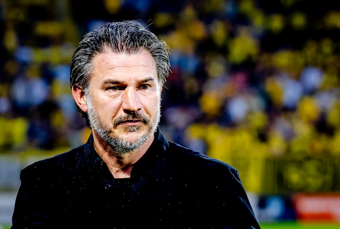 Breda is trots op NAC, voelt Hoefkens: ‘Opmerkelijk veel NAC-shirts bij ...