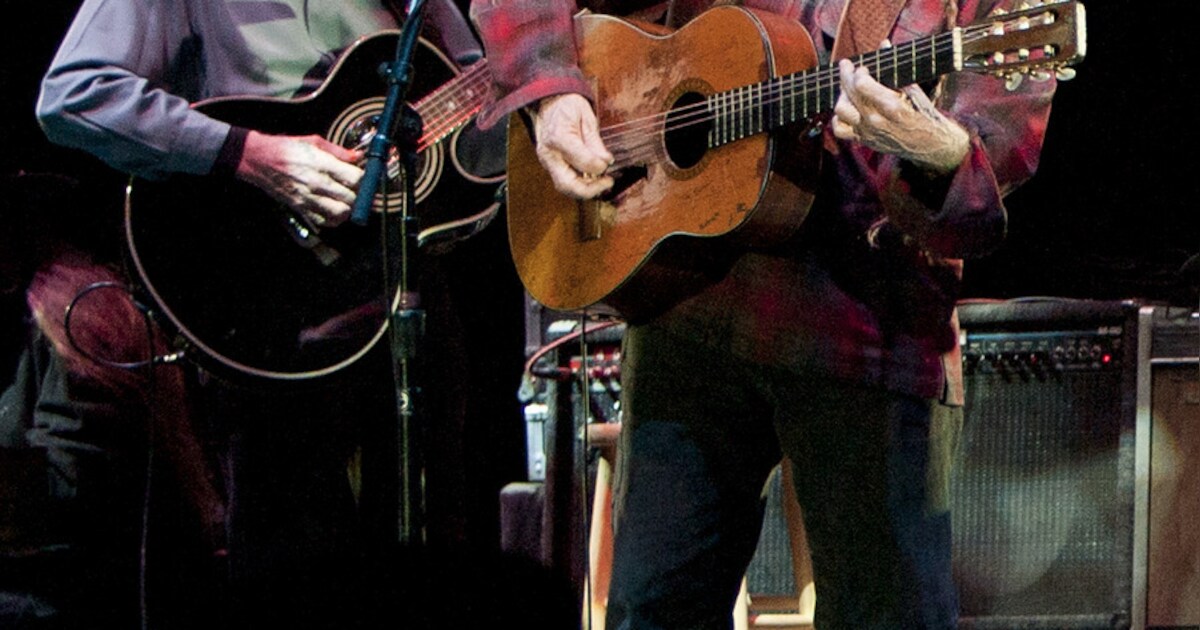 Gitarist uit band Willie Nelson overleden | Show | BN DeStem.nl